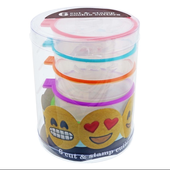 Kitchen | Free Nwt Sweet Creations Emoji Cookie Cutters Cut Stamp ...